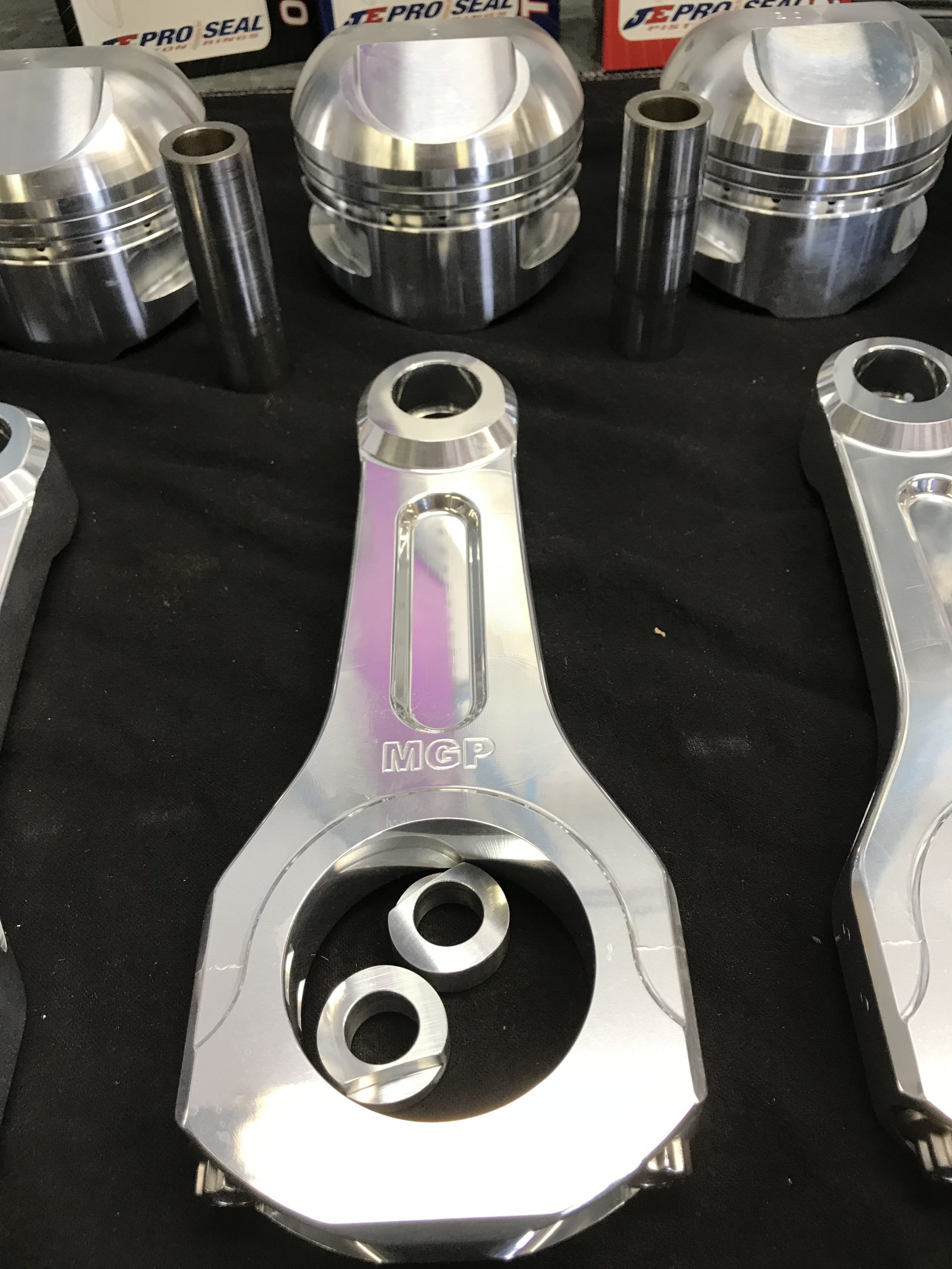 Hawley Drag School Teams up with MGP Connecting Rods!